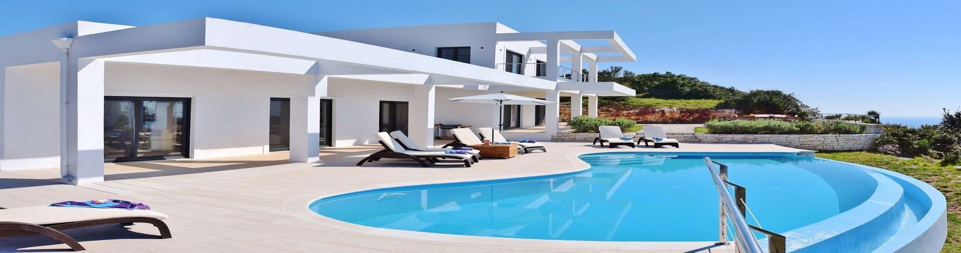 South Element Real Estate με έδρα στη Βουλα, Νότια Προάστια